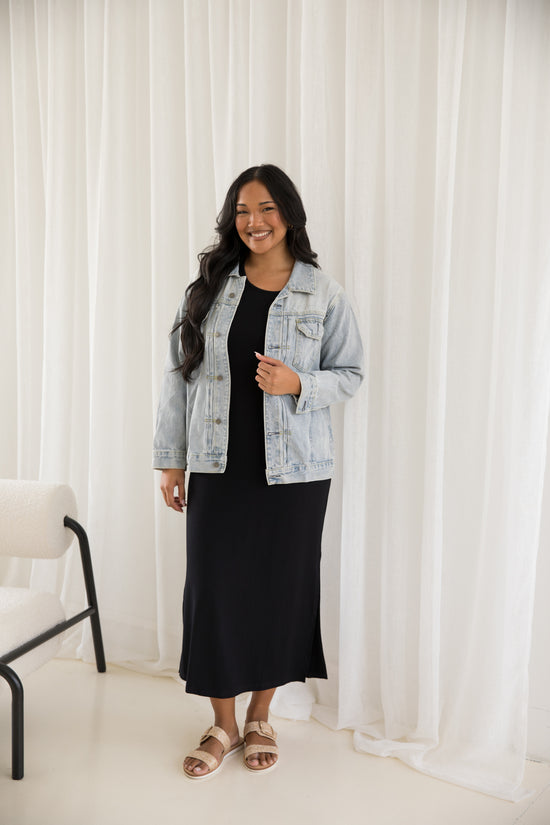 Plus-Sized Denim Jackets | PQ Collection | Denim Basic Jacket in Light ...